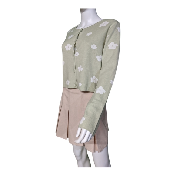 Le Lis | Sweaters | Le Lis Collection Long Sleeve Cardigan Sage Floral ...